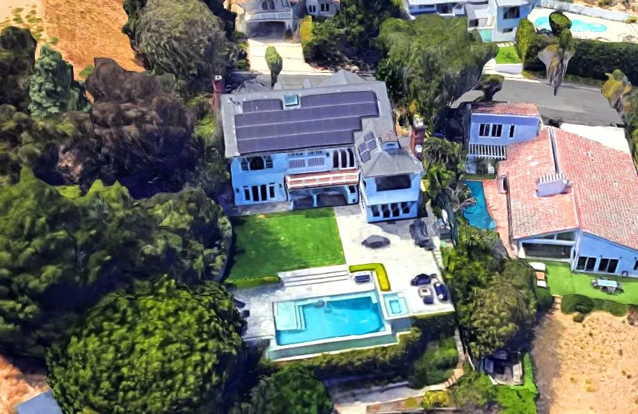 Alison Sweeney House: Hollywood Hills Home - Urban Splatter