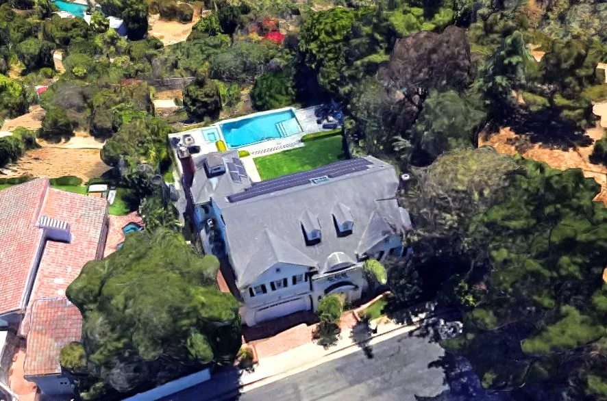 Alison Sweeney House: Hollywood Hills Home - Urban Splatter