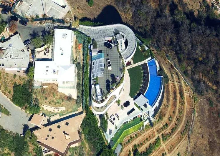 Travis Scott House: Brentwood Mansion - Urban Splatter