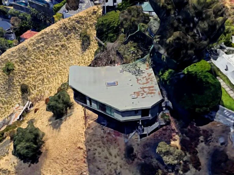 Harry Bosch House: The Television House - Urban Splatter