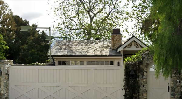 Billy Crystal House: The California Mansion - Urban Splatter