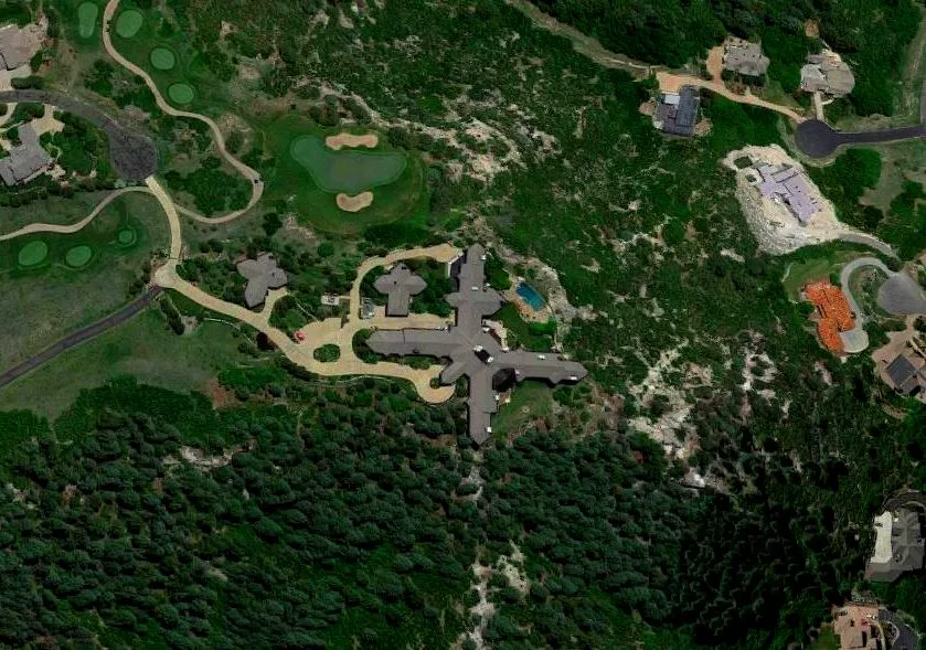 Dave Liniger House: The Castle Rock Palace - Urban Splatter