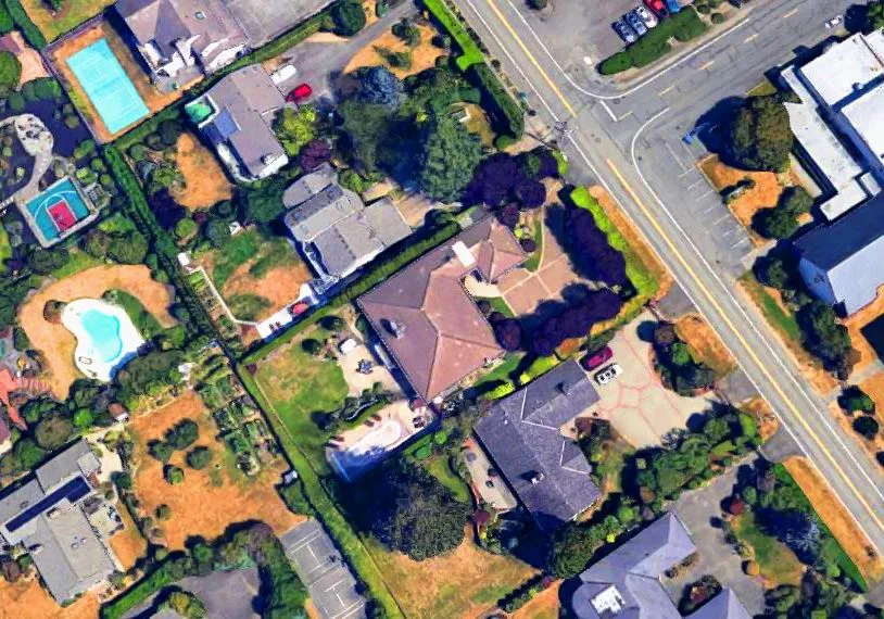 Sig Hansen House: The Shoreline Pad - Urban Splatter