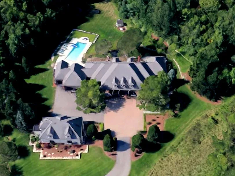 Eric Clapton House: The Ohio Mansion - Urban Splatter