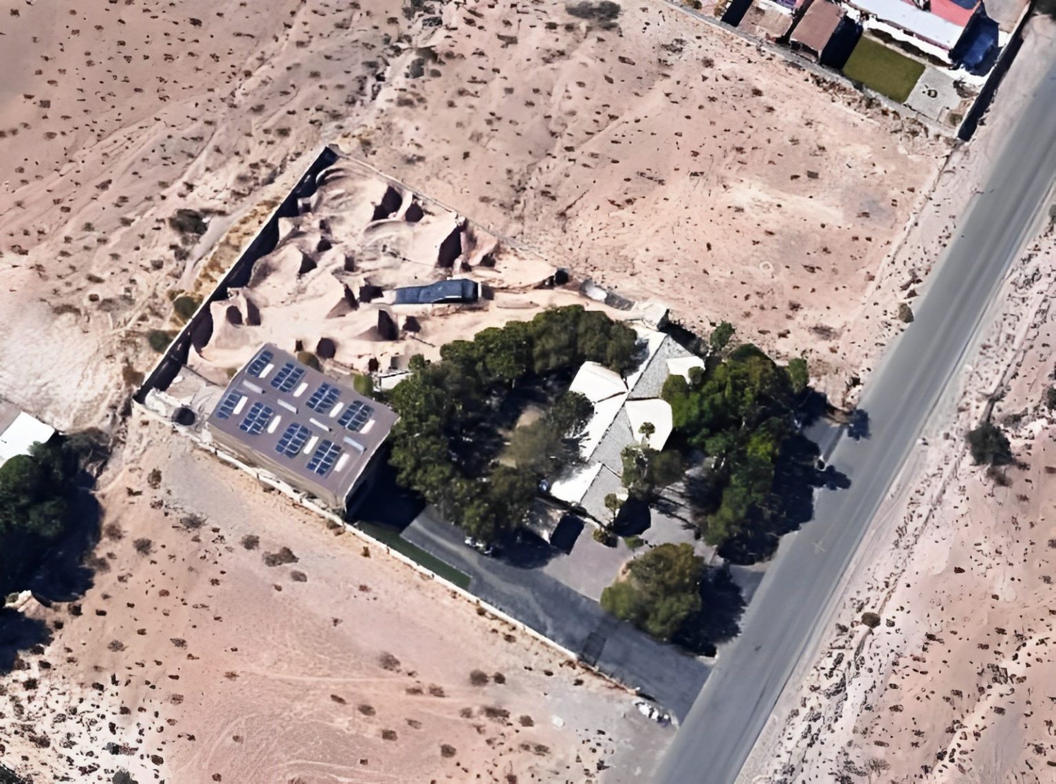 T J Lavin House: The Las Vegas Villa - Urban Splatter