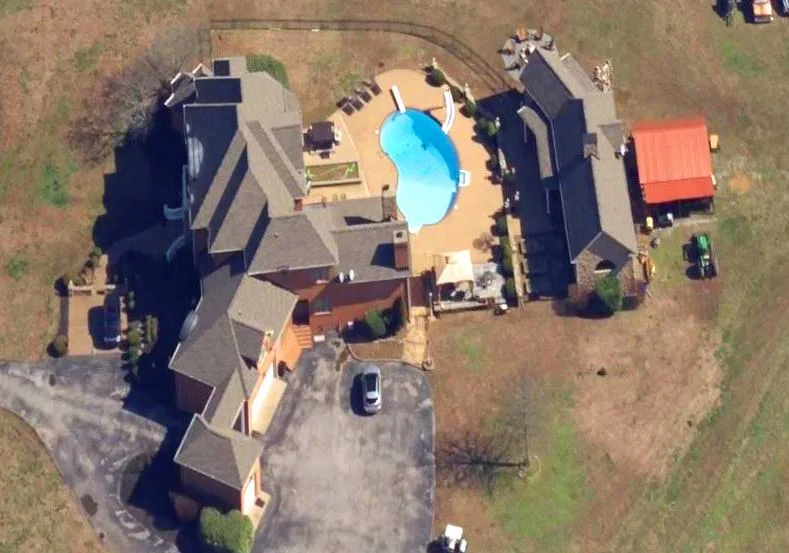 Tracy Lawrence House: The Tennessee Mansion - Urban Splatter