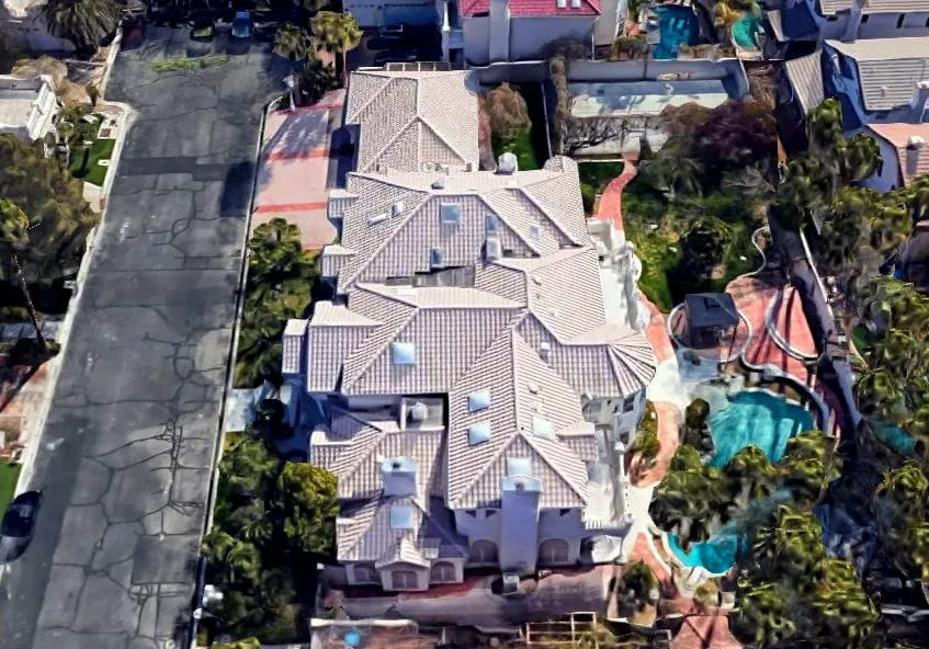 Don King House: The Paradise Pad - Urban Splatter