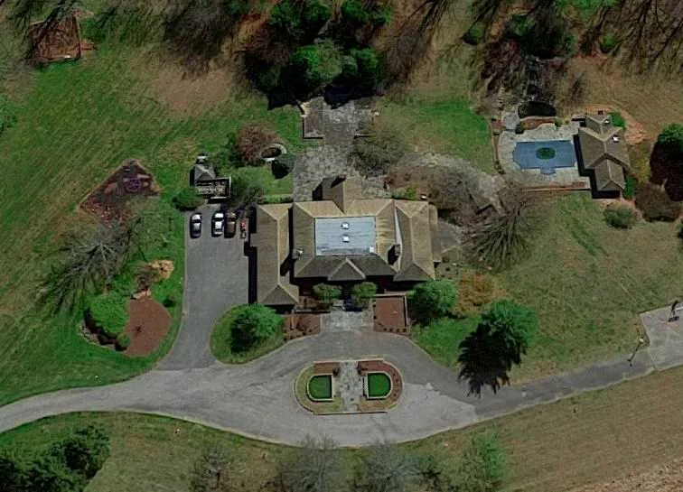 Ray Lewis House: The Maryland Mansion - Urban Splatter