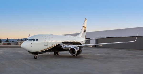 Tony Robbins Private Jet: The Luxurious Boeing - Urban Splatter