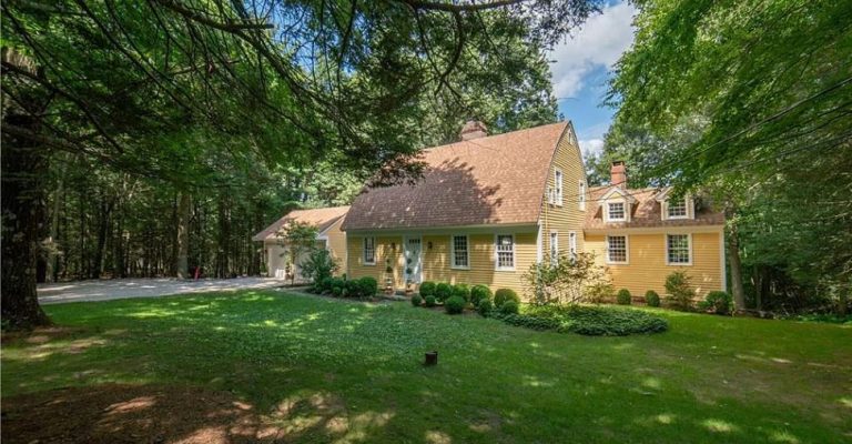 Sam Waterston House: The Woodbury Abode - Urban Splatter