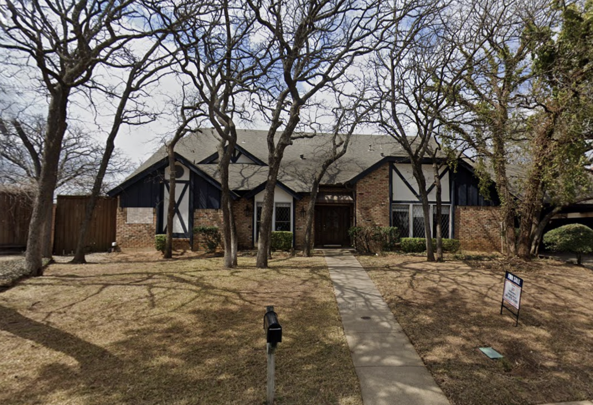 BJ Thomas House: The Arlington Pad - Urban Splatter