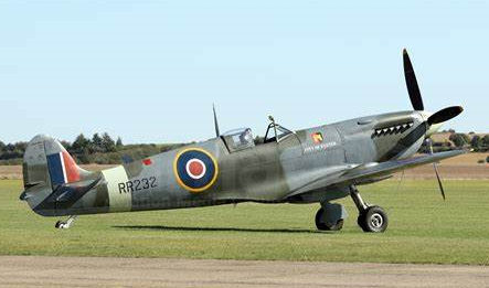 Brad Pitt Private Jet: The Spitfire - Urban Splatter