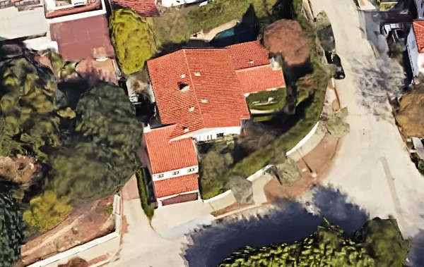 Charlie Hunnam House: Los Angeles Compound - Urban Splatter