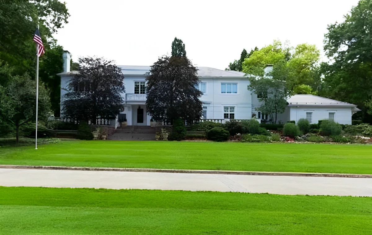 Geraldo Rivera House: The Ohio Estate - Urban Splatter