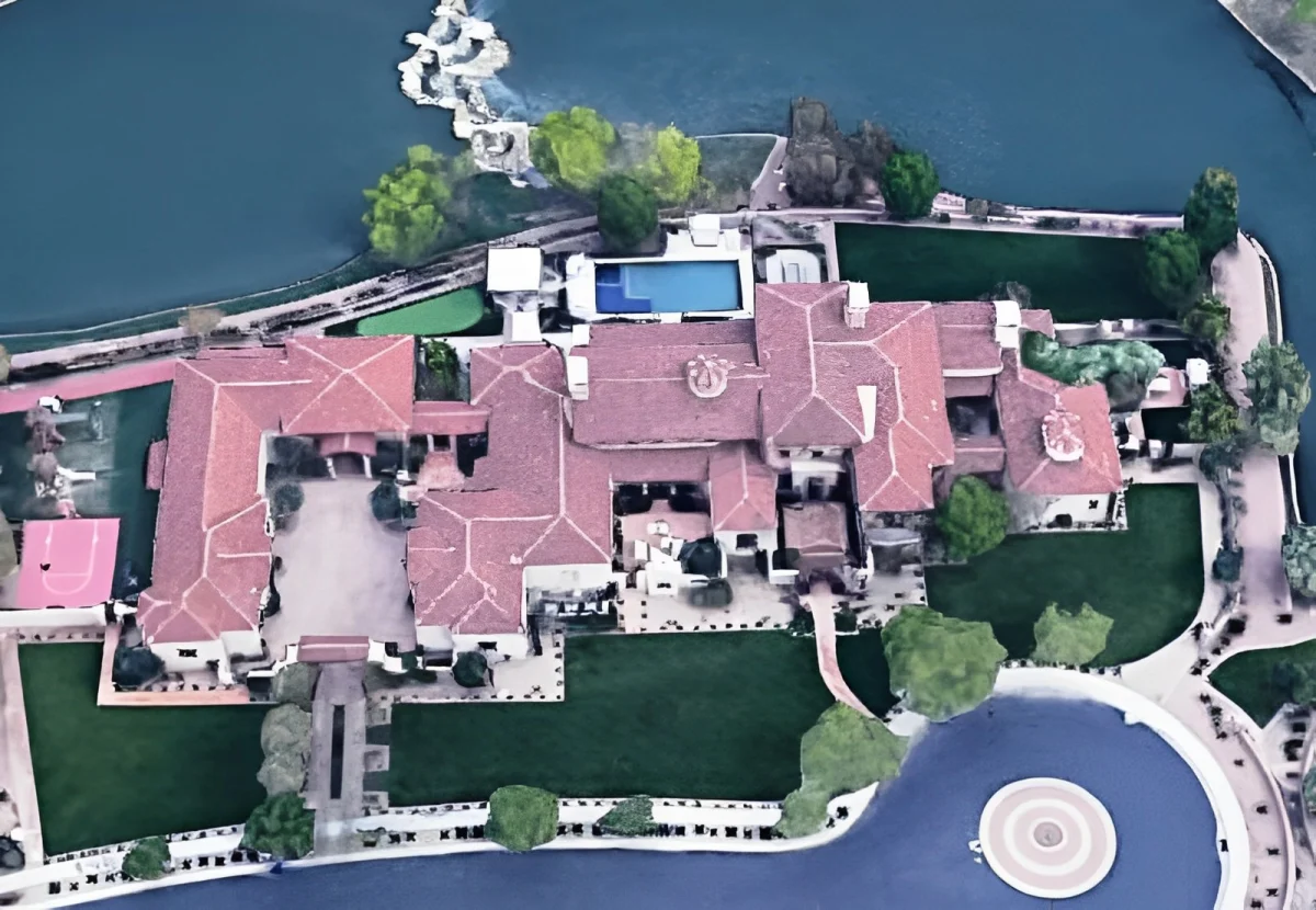 Dustin Pedroia House: The Arizona Palace - Urban Splatter