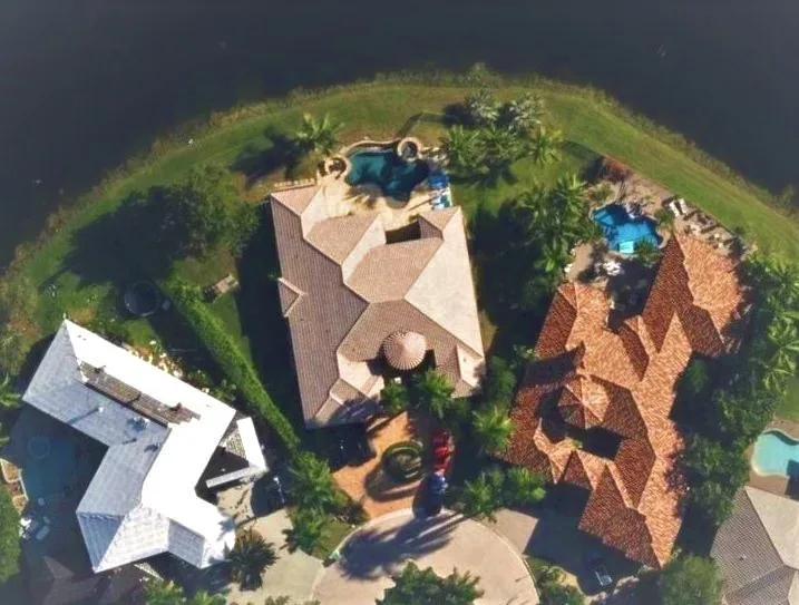 Island Boys House: The Florida Rental - Urban Splatter
