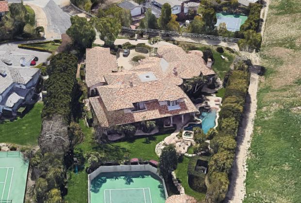 Howie Mandel House: The Hidden Hills Estate - Urban Splatter