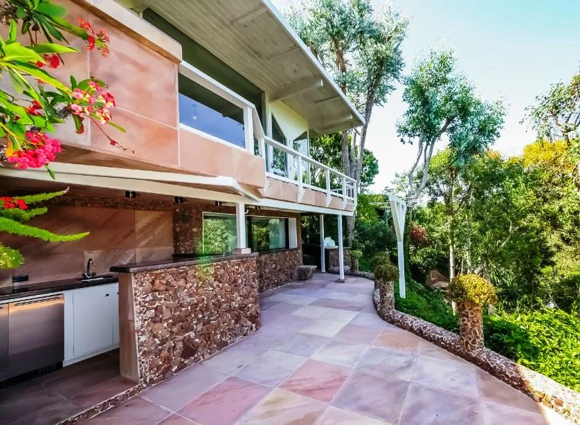 Chris Martin House: The Malibu Mansion - Urban Splatter