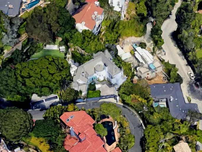 Norman Reedus House: The Former Los Angeles Home - Urban Splatter