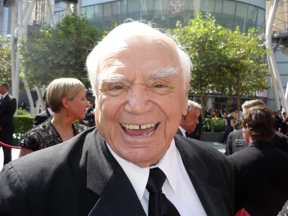Take A Look At Ernest Borgnine's Home - Urban Splatter