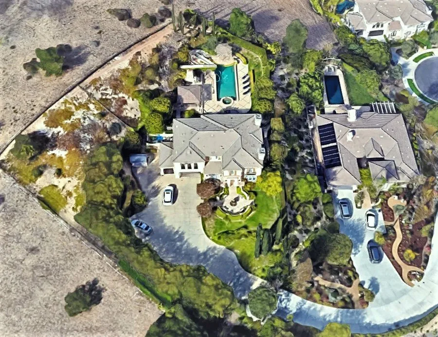 Hailee Steinfeld House: The California Dwelling - Urban Splatter