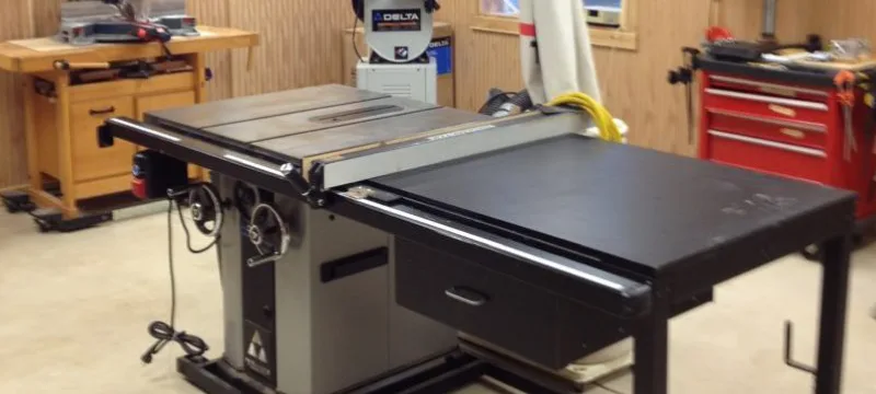 Choosing the Perfect Table Saw: A Comprehensive Guide - Urban Splatter