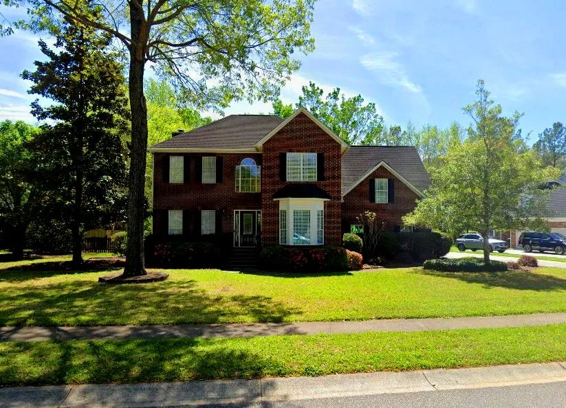 Madelyn Cline House: The Goose Creek Compound - Urban Splatter