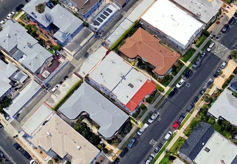 Pedro Pascal House: The Los Angeles Residence - Urban Splatter