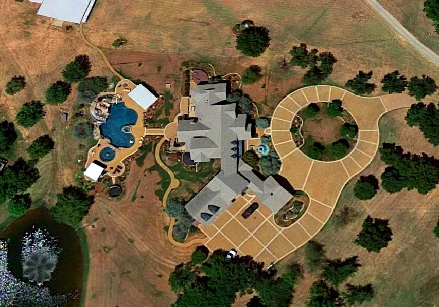 Mike Gundy House: The Oklahoma Mansion - Urban Splatter