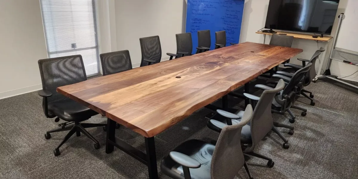 Tailored Impressions: Epoxy Conference Tables Redefined - Urban Splatter