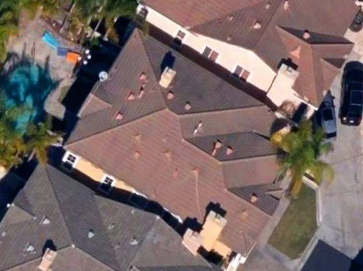Check Out Gabriel Iglesias' House - Urban Splatter