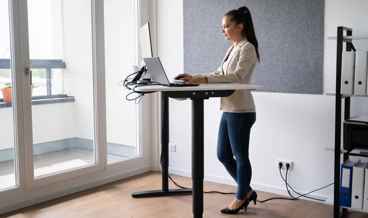 Standing Desks: An In-Depth Guide to Enhancing Health and Productivity ...