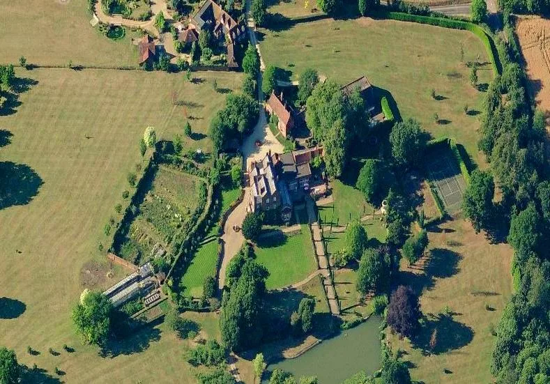 Rupert Grint House: The Kimpton Mansion - Urban Splatter