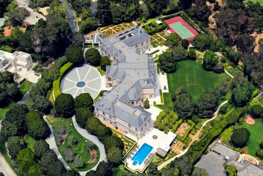 Aaron Spelling House: The Los Angeles Mansion - Urban Splatter