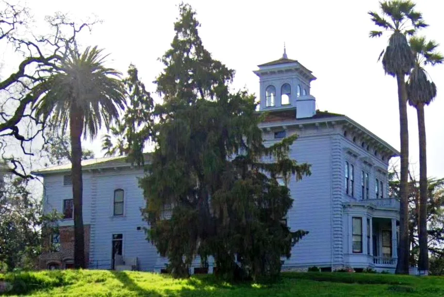 John Muir House: The Martinez Residence - Urban Splatter