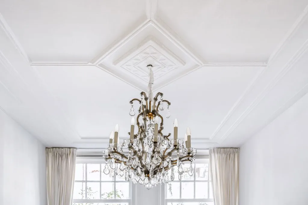 Enhance Your Ceiling with Gorgeous Plaster Moldings and Roses - Urban ...