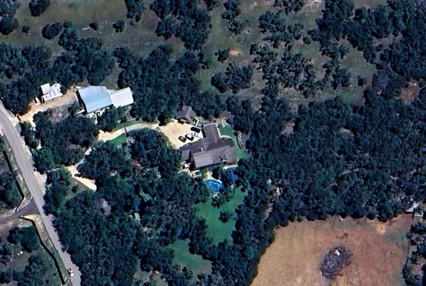 Jesse James House: The Austin Residence - Urban Splatter