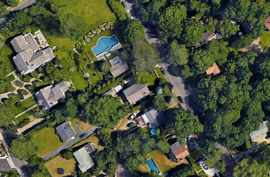 Don Lemon House: The New York Compound - Urban Splatter