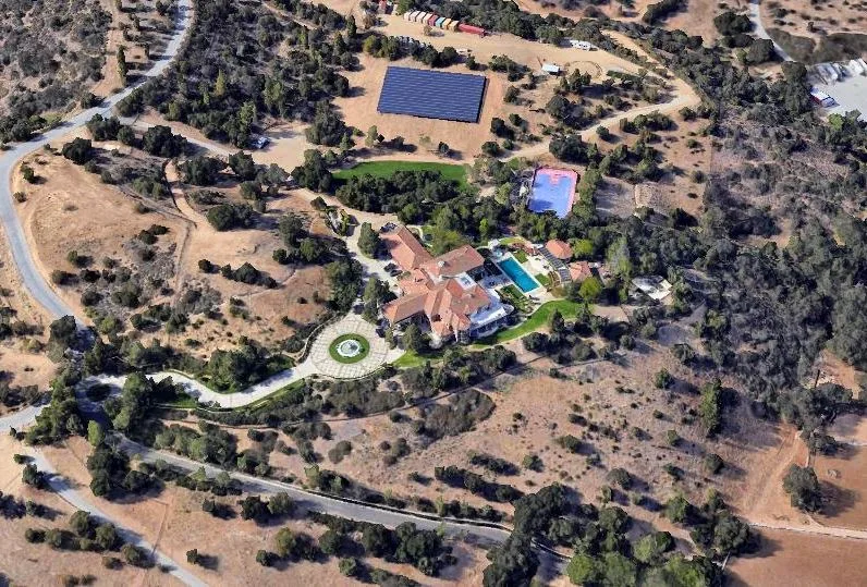 Jamie Foxx House: The Hidden Valley Mansion - Urban Splatter