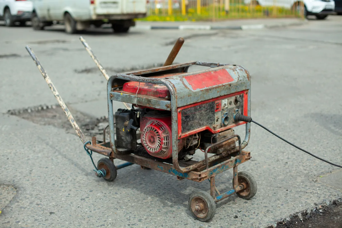 8 Signs Your Generator Is About To Break Down - Urban Splatter