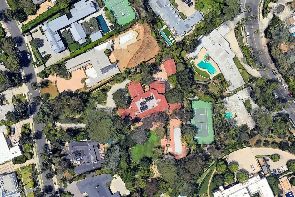 MacKenzie Scott House: Former Beverly Hills Mansion - Urban Splatter