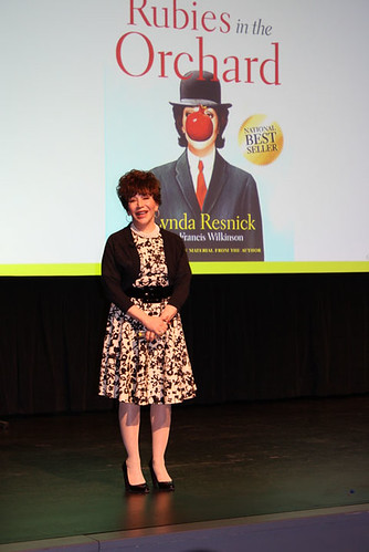 Resnick House: The Beverly Hills Abode - Urban Splatter