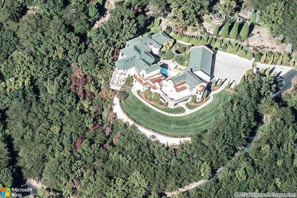 Kai Cenat House: The Georgia Grandeur - Urban Splatter