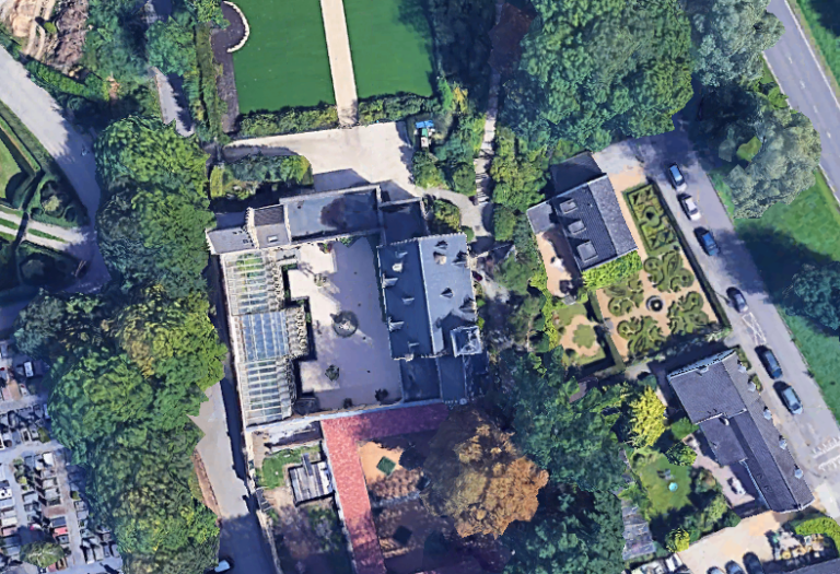 Andre Rieu House: The Maastricht Castle - Urban Splatter