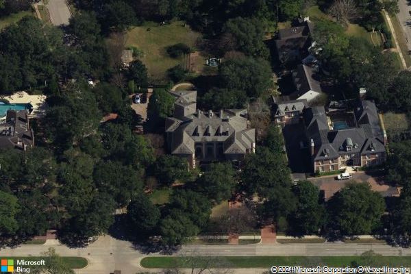 Cal McNair House: The River Oaks Residence - Urban Splatter