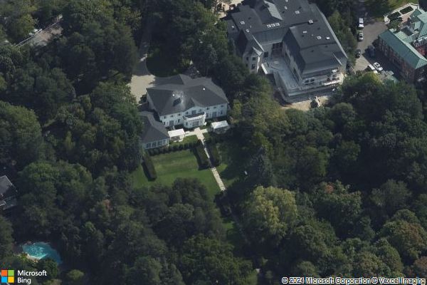 Drake House: The Toronto Titan's Luxurious Residence - Urban Splatter