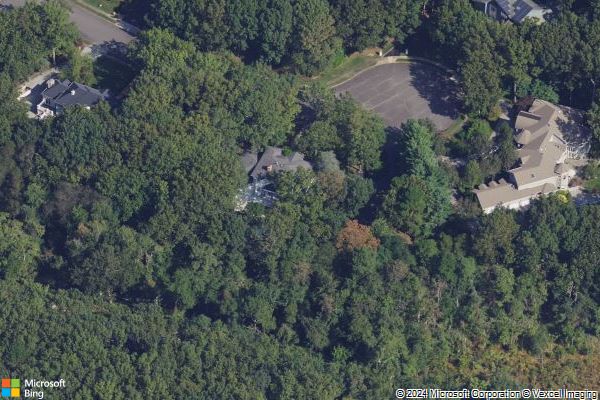 "Peter Criss House: The Wall Township Luxury Residence" - Urban Splatter