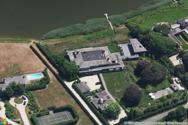 Roger Waters House: The Bridgehampton Haven - Urban Splatter