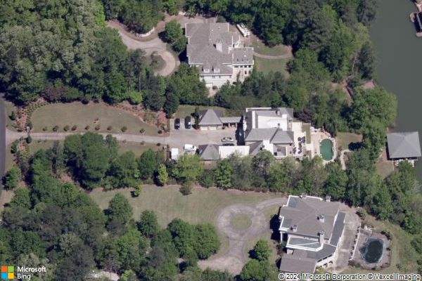 T.I. House: The Jonesboro Gem - Urban Splatter