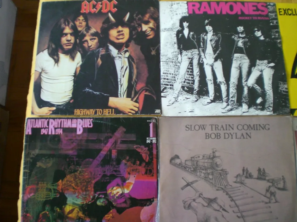 Bob Sebo House: The Salem Sanctuary - Urban Splatter